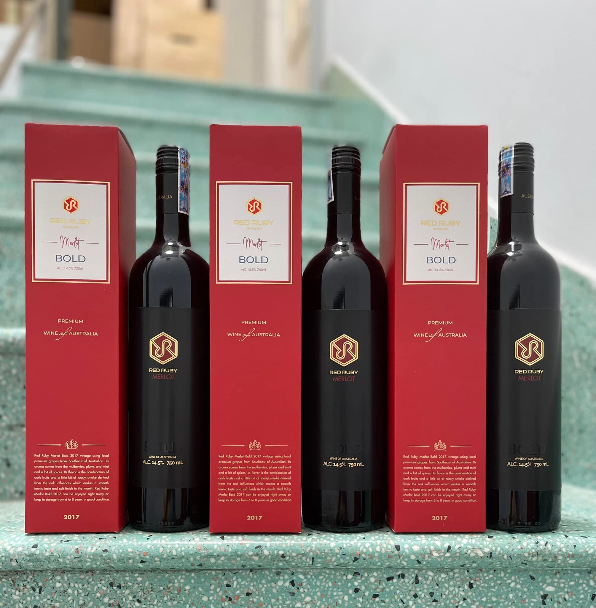Rượu vang Red Ruby Merlot Bold - Giá bao nhiêu?